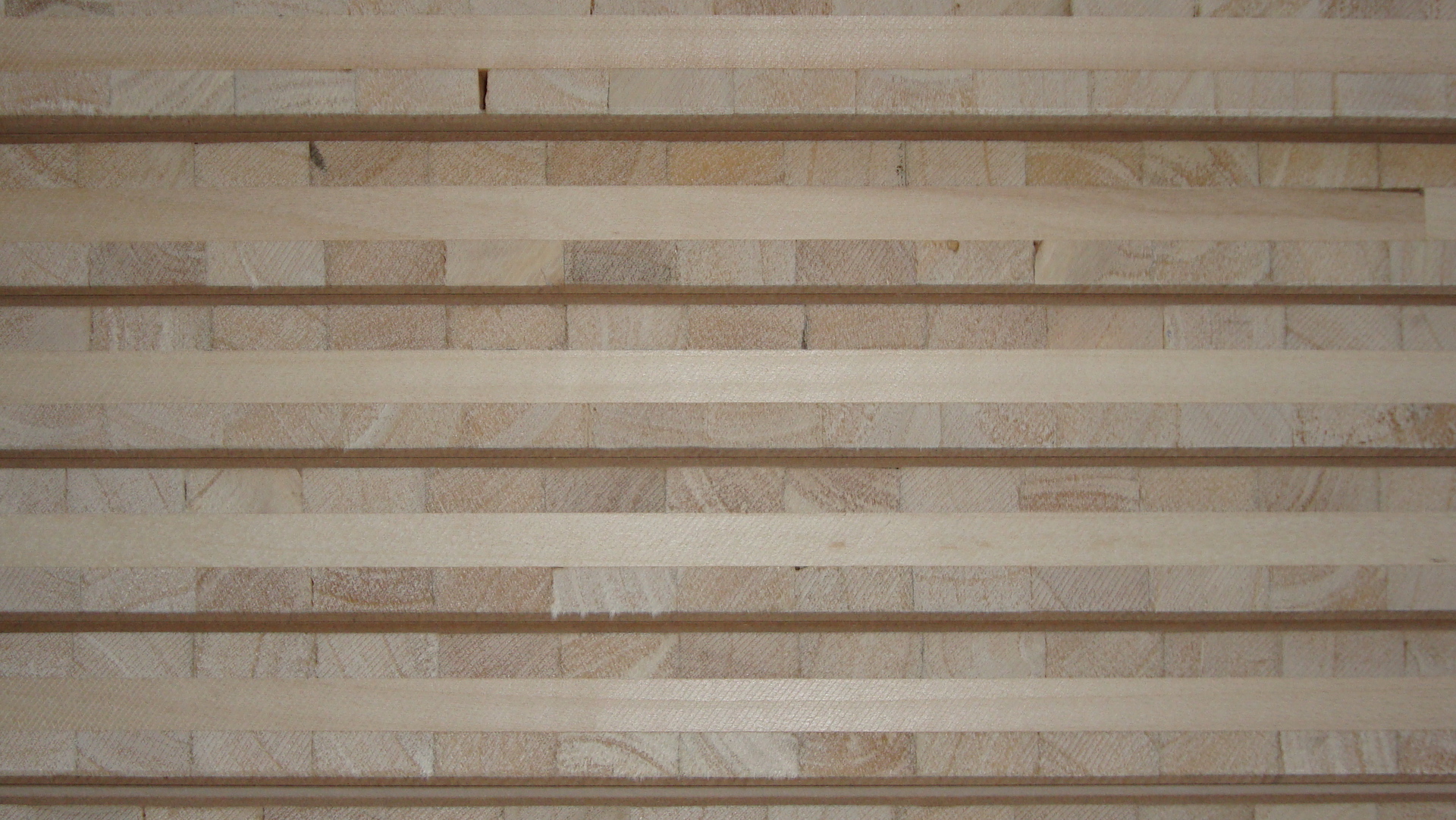 Triple-core poplar blockboard: bending strength and lightness - Walter ...